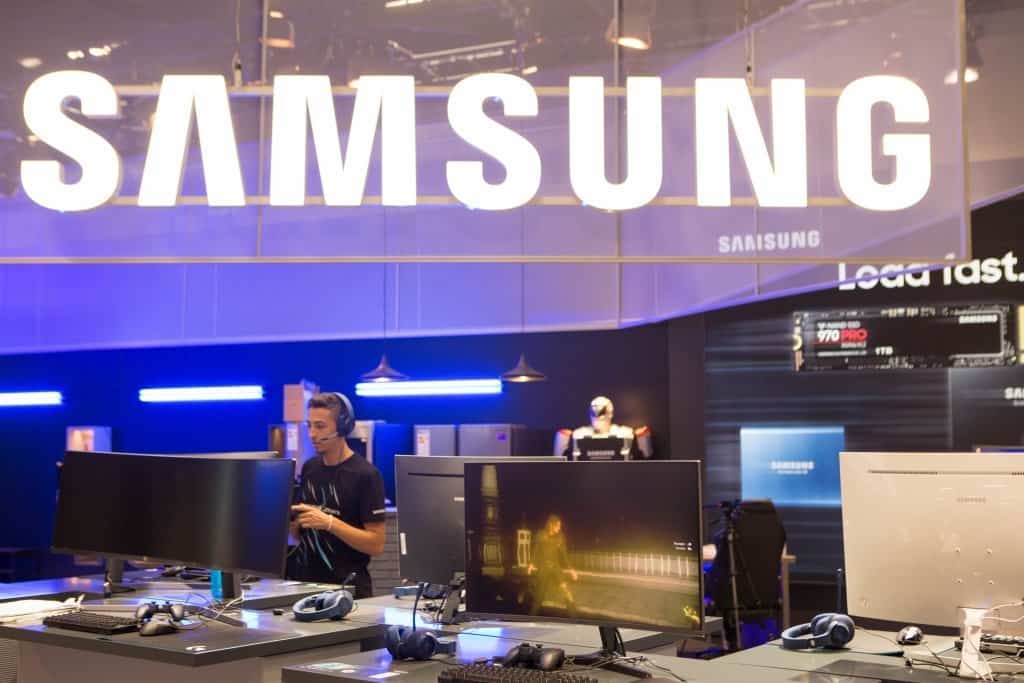 Samsung starts building new production line for 5 nm chips - Techzine ...