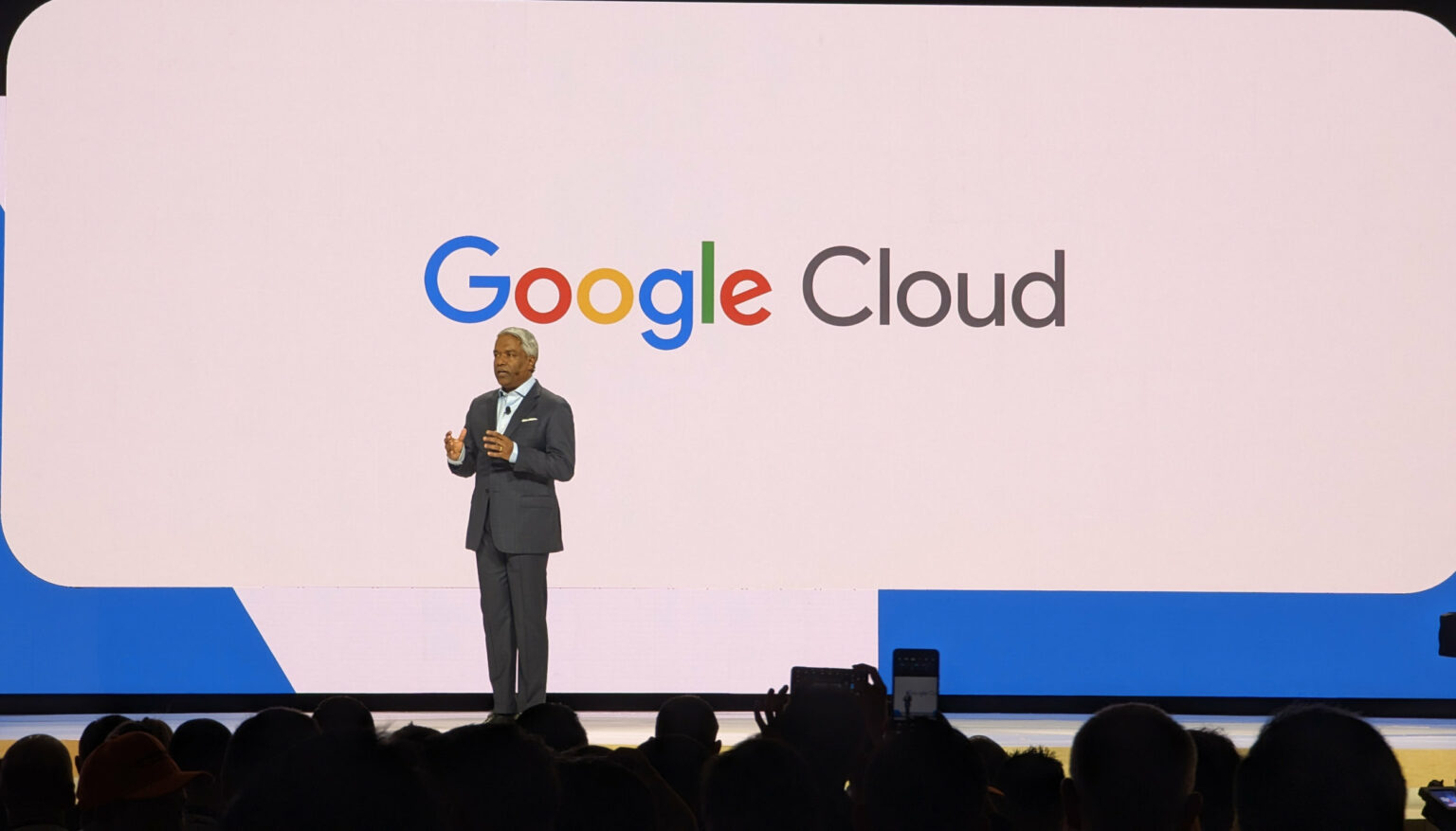 Everybody can create their own AI with Google Cloud - Techzine Global
