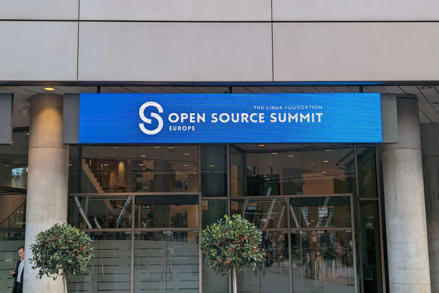 Fujitsu, Intel and Qualcomm collaborate under auspices of Linux ... Fujitsu, Intel and Qualcomm collaborate under auspices of Linux ...