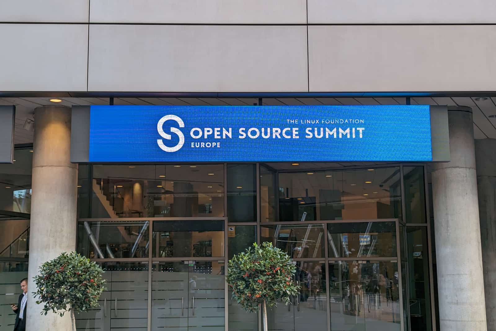 Fujitsu, Intel and Qualcomm collaborate under auspices of Linux ... Fujitsu, Intel and Qualcomm collaborate under auspices of Linux ...