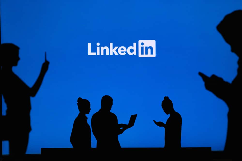 LinkedIn experiments with short TikTok-like video feed in mobile app ...