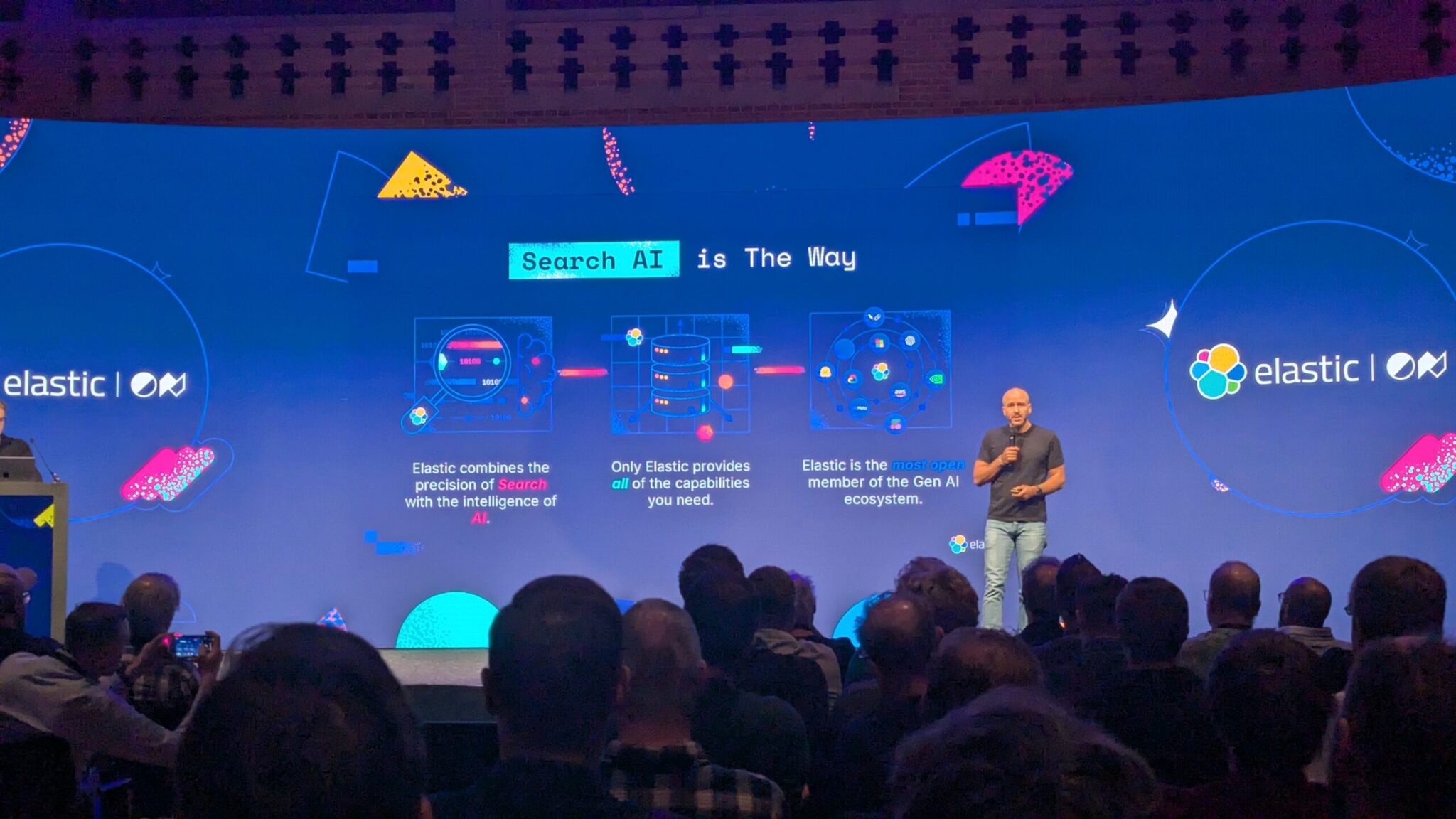 Elastic shows the power of Search AI platform - Techzine Global