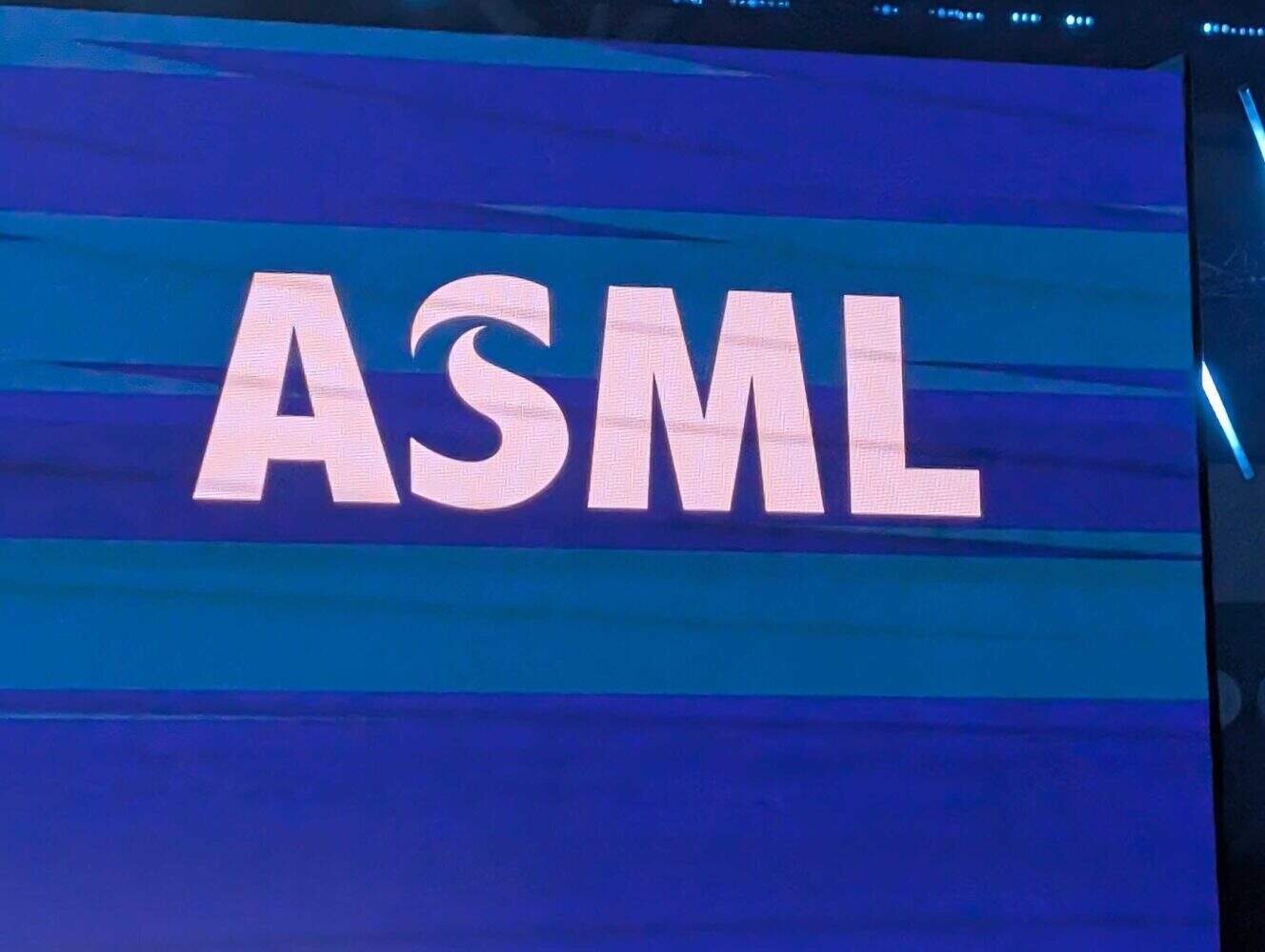 ASML wants to go beyond EUV: expansion into advanced AI chips ...